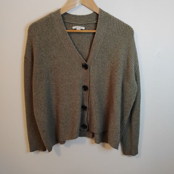 American Eagle Outfitters | Sweaters | Amercian Eagle Olive Sweater ...
